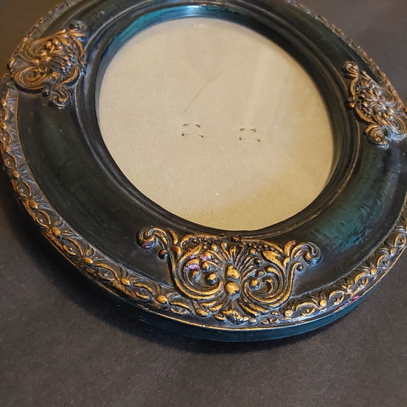Vintage | Accents | Vintage Ornate Oval Wooden 4x6 Standing Frame ...